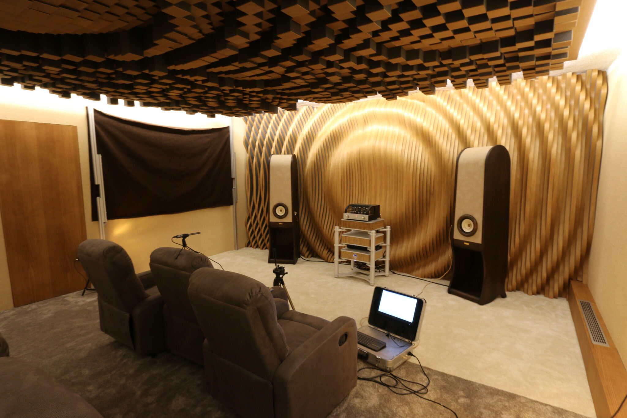 Building High End Listening Room 4: tuning Acoustics - RDacoustic.cz